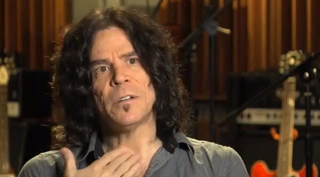 Skid Row reclutó al ex vocalsta de TNT, Tony Harnell - Eyescream All Access