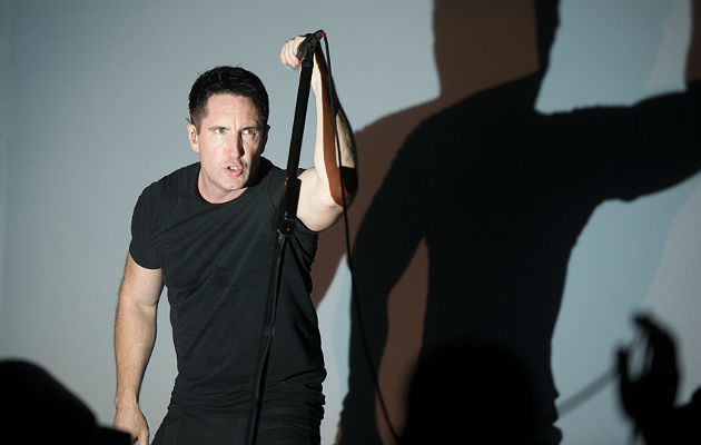 NINE INCH NAILS presenta nueva canción ‘Burning Bright (Field On Fire ...